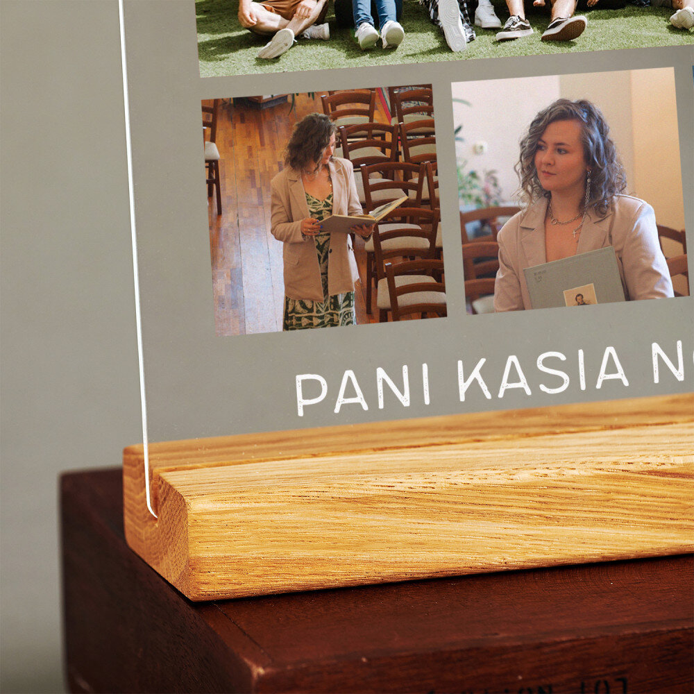 Najwspanialsza nauczycielka - Wydruk na szkle akrylowym z podstawką - MyGiftDna.pl